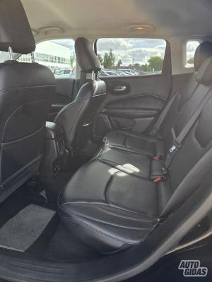 Melns Jeep Compass 2017 Marijampole, ar dzinēja tilpumu 2.00 L un nobraukumu 250 tūkst. km par 9500 €, foto 17 vietnē AUTOMOTO.COM.LV