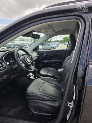 Melns Jeep Compass 2017 Marijampole, ar dzinēja tilpumu 2.00 L un nobraukumu 250 tūkst. km par 9500 €, foto 20 vietnē AUTOMOTO.COM.LV