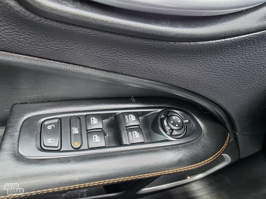 Melns Jeep Compass 2017 Marijampole, ar dzinēja tilpumu 2.00 L un nobraukumu 250 tūkst. km par 9500 €, foto 34 vietnē AUTOMOTO.COM.LV