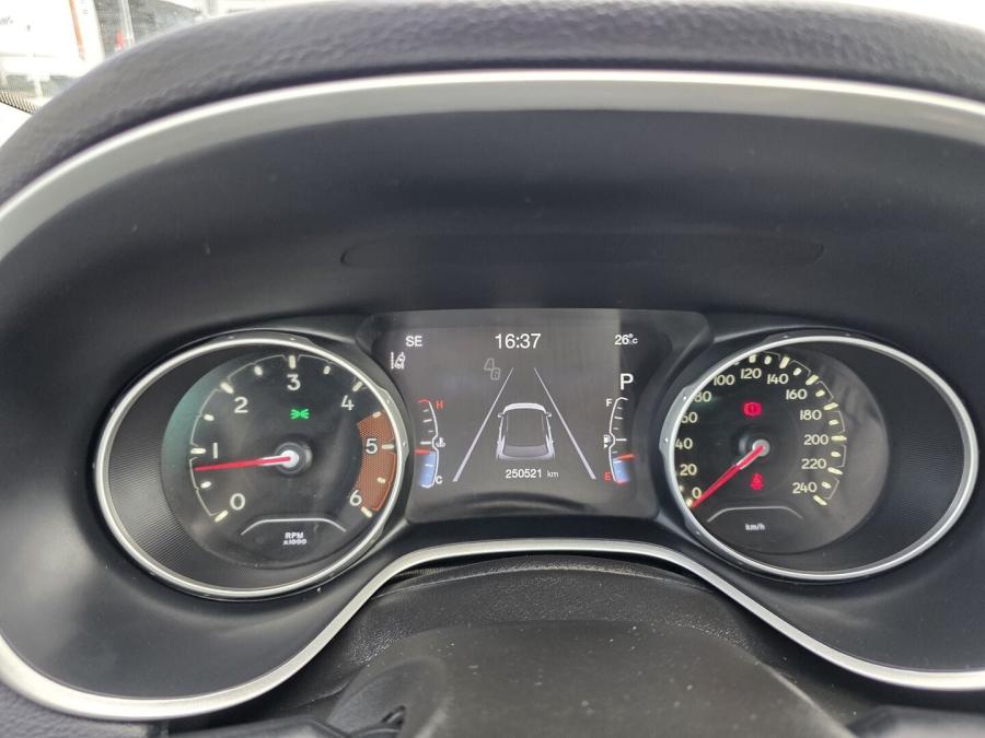 Melns Jeep Compass 2017 Marijampole, ar dzinēja tilpumu 2.00 L un nobraukumu 250 tūkst. km par 9500 €, foto 35 vietnē AUTOMOTO.COM.LV