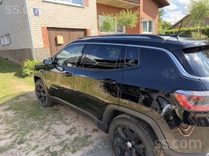 Melns Jeep Compass 2017 Valka, ar dzinēja tilpumu 1.40 L un nobraukumu 167 tūkst. km par 13500 €, foto 4 vietnē AUTOMOTO.COM.LV