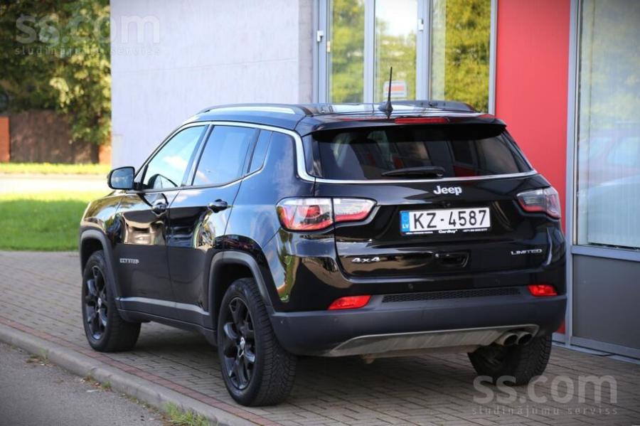 Black Jeep Compass 2017 in Riga, with an engine capacity of 1.40 L and mileage of 168 thousand km for 10995 €, photo 6 on AUTOMOTO.COM.LV