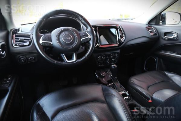 Black Jeep Compass 2017 in Riga, with an engine capacity of 1.40 L and mileage of 168 thousand km for 10995 €, photo 9 on AUTOMOTO.COM.LV
