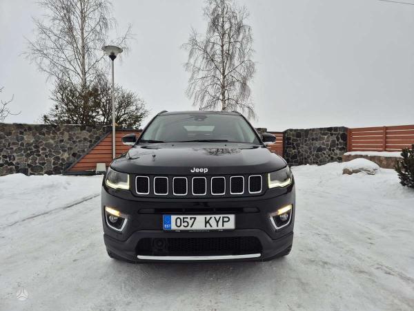 Black Jeep Compass 2018 in Marijampole, with an engine capacity of 1.37 L and mileage of 78 thousand km for 13500 €, photo 3 on AUTOMOTO.COM.LV
