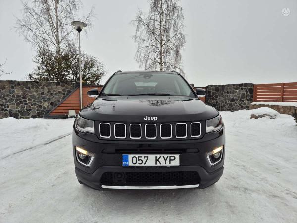 Black Jeep Compass 2018 in Marijampole, with an engine capacity of 1.37 L and mileage of 78 thousand km for 13500 €, photo 6 on AUTOMOTO.COM.LV
