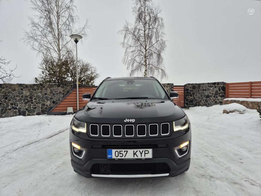 Black Jeep Compass 2018 in Marijampole, with an engine capacity of 1.37 L and mileage of 78 thousand km for 13500 €, photo 7 on AUTOMOTO.COM.LV