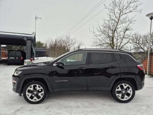 Black Jeep Compass 2018 in Marijampole, with an engine capacity of 1.37 L and mileage of 78 thousand km for 13500 €, photo 10 on AUTOMOTO.COM.LV