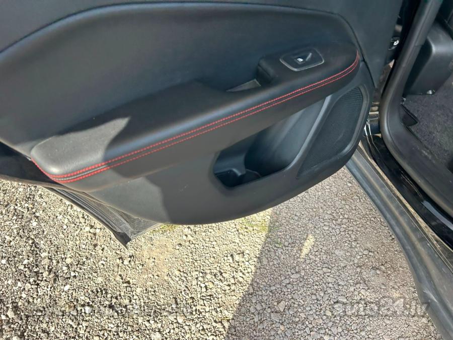 Melns Jeep Compass 2018 Tallina, ar dzinēja tilpumu 2.00 L un nobraukumu 127 tūkst. km par 14900 €, foto 15 vietnē AUTOMOTO.COM.LV