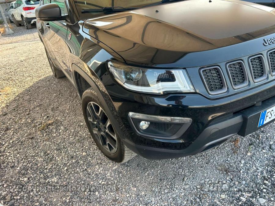 Melns Jeep Compass 2018 Tallina, ar dzinēja tilpumu 2.00 L un nobraukumu 127 tūkst. km par 14900 €, foto 19 vietnē AUTOMOTO.COM.LV