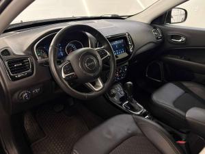 Black Jeep Compass 2018 in Marijampole, with an engine capacity of 1.37 L and mileage of 96 thousand km for 12950 €, photo 3 on AUTOMOTO.COM.LV