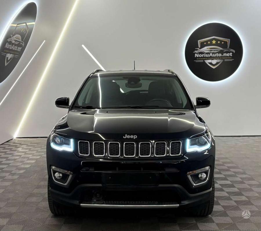 Black Jeep Compass 2018 in Marijampole, with an engine capacity of 1.37 L and mileage of 96 thousand km for 12950 €, photo 7 on AUTOMOTO.COM.LV