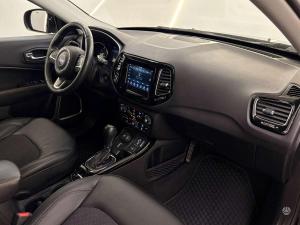 Black Jeep Compass 2018 in Marijampole, with an engine capacity of 1.37 L and mileage of 96 thousand km for 12950 €, photo 21 on AUTOMOTO.COM.LV