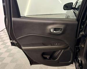 Black Jeep Compass 2018 in Marijampole, with an engine capacity of 1.37 L and mileage of 96 thousand km for 12950 €, photo 23 on AUTOMOTO.COM.LV