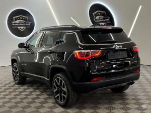 Black Jeep Compass 2018 in Marijampole, with an engine capacity of 1.37 L and mileage of 96 thousand km for 12950 €, photo 34 on AUTOMOTO.COM.LV