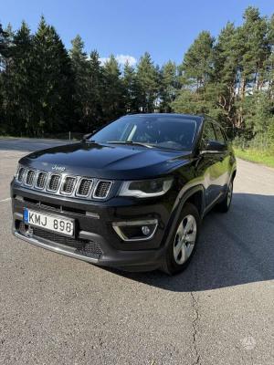 Melns Jeep Compass 2018 Ukmergė, ar dzinēja tilpumu 1.96 L un nobraukumu 254 tūkst. km par 10500 €, foto  vietnē AUTOMOTO.COM.LV