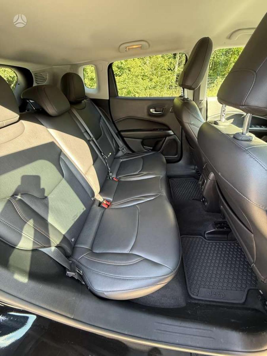 Melns Jeep Compass 2018 Ukmergė, ar dzinēja tilpumu 1.96 L un nobraukumu 254 tūkst. km par 10500 €, foto 12 vietnē AUTOMOTO.COM.LV