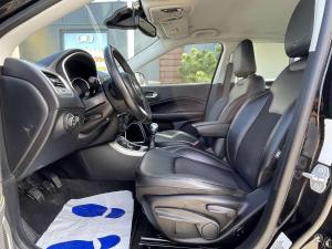 Black Jeep Compass 2018 in Taurage, with an engine capacity of 1.96 L and mileage of 195 thousand km for 9400 €, photo 13 on AUTOMOTO.COM.LV
