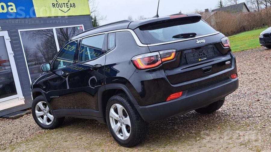 Melns Jeep Compass 2019 Jelgava, ar dzinēja tilpumu 1.40 L un nobraukumu 73 tūkst. km par 14990 €, foto 4 vietnē AUTOMOTO.COM.LV