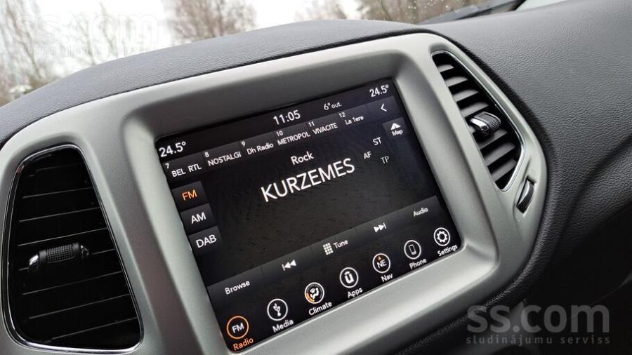 Melns Jeep Compass 2019 Jelgava, ar dzinēja tilpumu 1.40 L un nobraukumu 73 tūkst. km par 14990 €, foto 17 vietnē AUTOMOTO.COM.LV