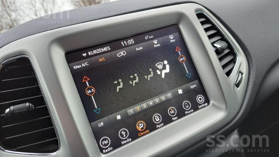 Melns Jeep Compass 2019 Jelgava, ar dzinēja tilpumu 1.40 L un nobraukumu 73 tūkst. km par 14990 €, foto 18 vietnē AUTOMOTO.COM.LV
