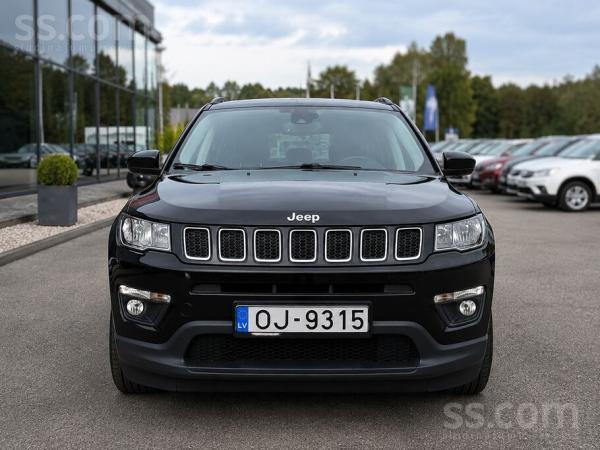 Черный Джип Компас 2019 в Добеле, объемом двигателя 1.40 л и пробегом 87 тыс. км за 16300 €, фото 2 на AUTOMOTO.COM.LV