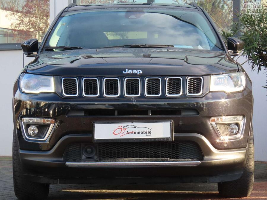 Melns Jeep Compass 2020 Kauņa, ar dzinēja tilpumu 1.30 L un nobraukumu 29 tūkst. km par 21478 €, foto 3 vietnē AUTOMOTO.COM.LV
