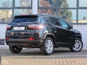 Melns Jeep Compass 2020 Kauņa, ar dzinēja tilpumu 1.30 L un nobraukumu 29 tūkst. km par 21478 €, foto 5 vietnē AUTOMOTO.COM.LV