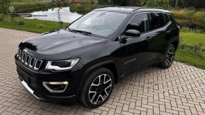 Black Jeep Compass 2020 in Utena, with an engine capacity of 1.33 L and mileage of 224 thousand km for 10890 €, photo 10 on AUTOMOTO.COM.LV