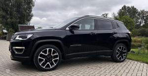 Black Jeep Compass 2020 in Utena, with an engine capacity of 1.33 L and mileage of 224 thousand km for 10890 €, photo 15 on AUTOMOTO.COM.LV