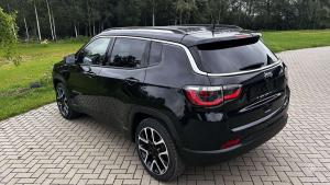 Black Jeep Compass 2020 in Utena, with an engine capacity of 1.33 L and mileage of 224 thousand km for 10890 €, photo 25 on AUTOMOTO.COM.LV