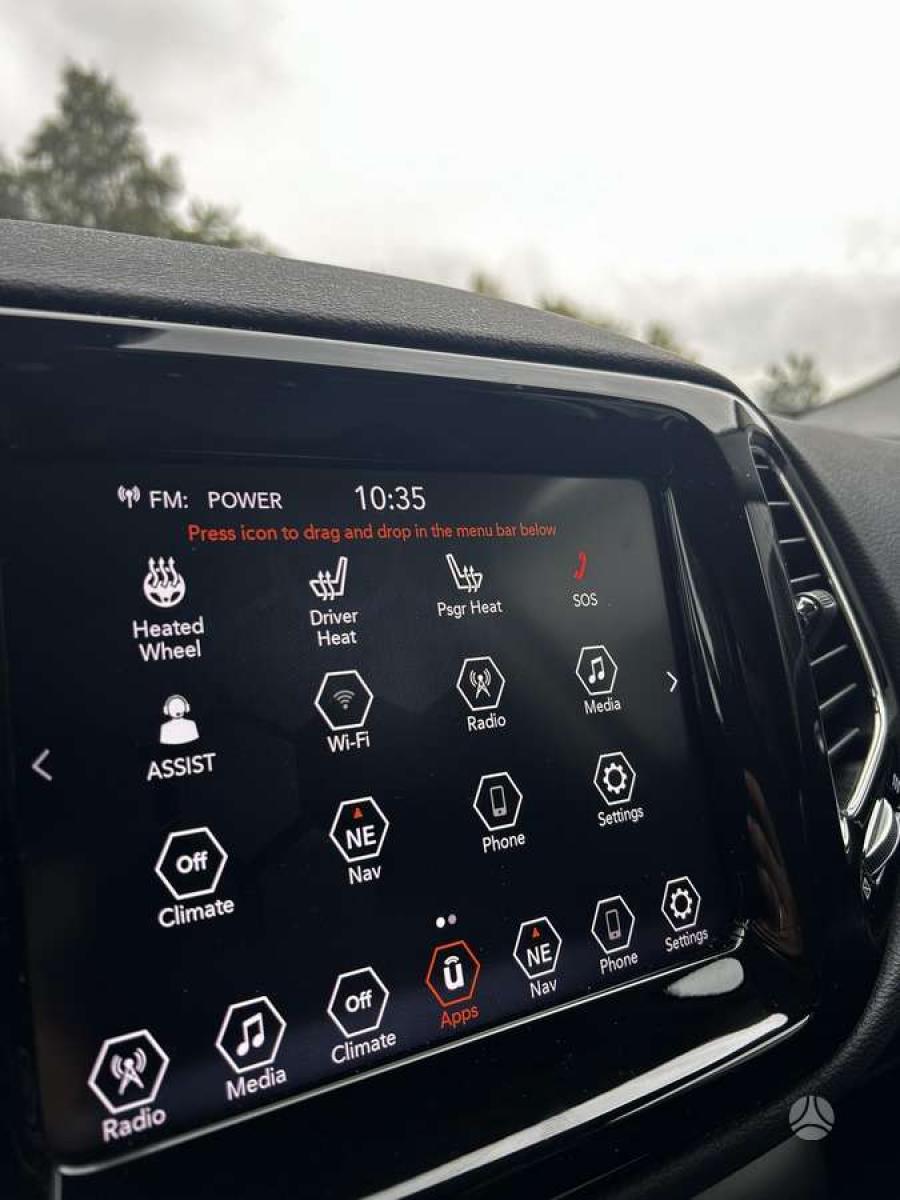 Black Jeep Compass 2020 in Utena, with an engine capacity of 1.33 L and mileage of 224 thousand km for 10890 €, photo 31 on AUTOMOTO.COM.LV