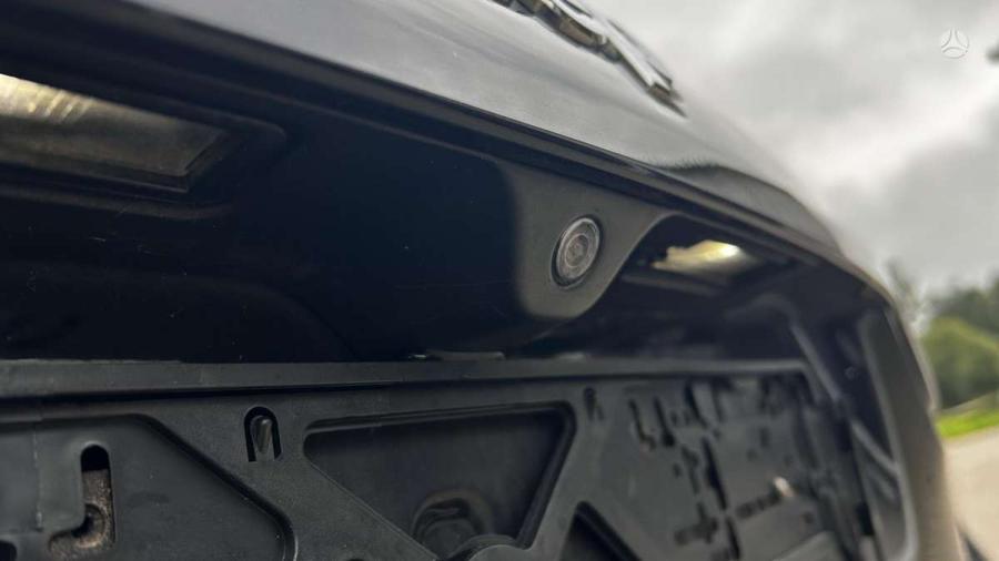 Black Jeep Compass 2020 in Utena, with an engine capacity of 1.33 L and mileage of 224 thousand km for 10890 €, photo 39 on AUTOMOTO.COM.LV