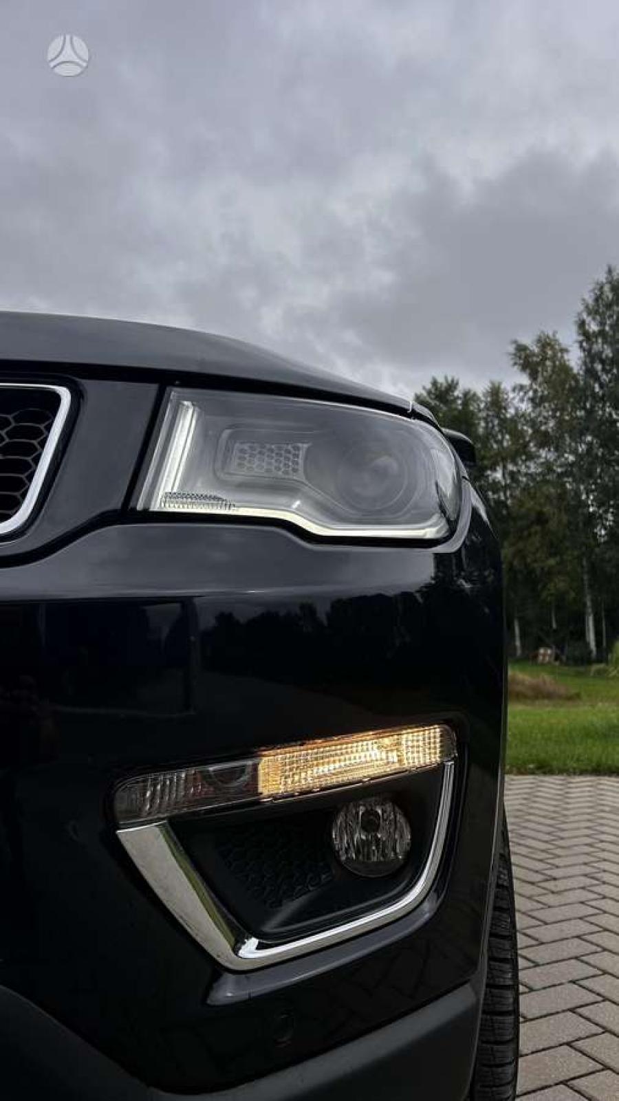 Black Jeep Compass 2020 in Utena, with an engine capacity of 1.33 L and mileage of 224 thousand km for 10890 €, photo 43 on AUTOMOTO.COM.LV