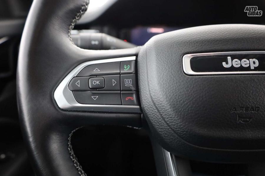 Black Jeep Compass 2021 in Kaunas, with an engine capacity of 1.30 L and mileage of 29 thousand km for 26510 €, photo 15 on AUTOMOTO.COM.LV