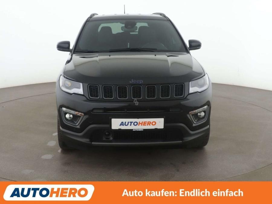 Melns Jeep Compass 2021 Kauņa, ar dzinēja tilpumu 1.30 L un nobraukumu 62 tūkst. km par 24038 €, foto 9 vietnē AUTOMOTO.COM.LV