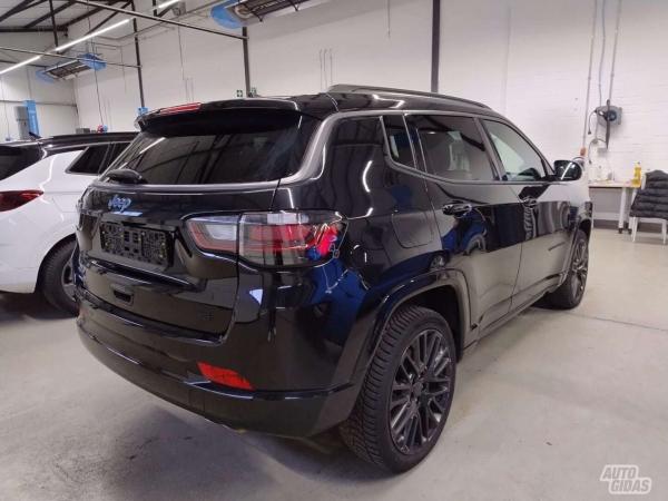 Melns Jeep Compass 2021 Kauņa, ar dzinēja tilpumu 1.30 L un nobraukumu 67 tūkst. km par 24473 €, foto 4 vietnē AUTOMOTO.COM.LV