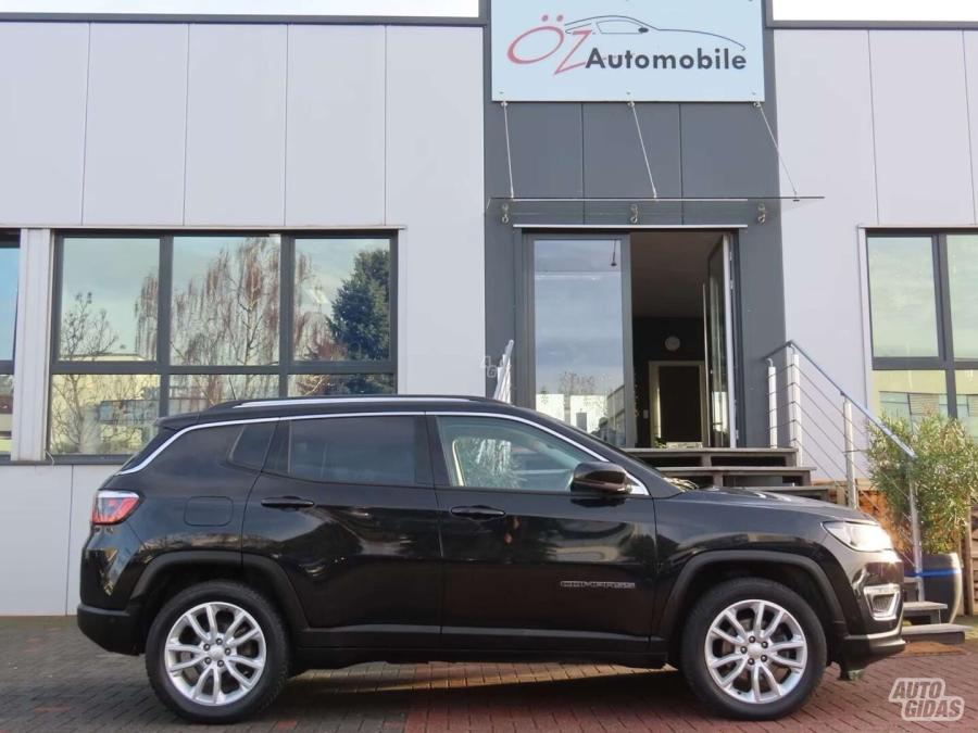 Melns Jeep Compass 2021 Kauņa, ar dzinēja tilpumu 1.30 L un nobraukumu 48 tūkst. km par 21594 €, foto 10 vietnē AUTOMOTO.COM.LV