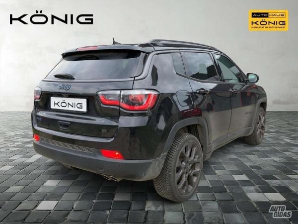 Black Jeep Compass 2021 in Kaunas, with an engine capacity of 0.00 L and mileage of 45 thousand km for 25799 €, photo 3 on AUTOMOTO.COM.LV