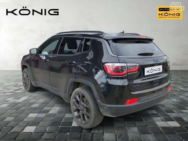 Black Jeep Compass 2021 in Kaunas, with an engine capacity of 0.00 L and mileage of 45 thousand km for 25799 €, photo 4 on AUTOMOTO.COM.LV