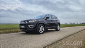 Черный Джип Компас 2021 в Каунас, объемом двигателя 1.40 л и пробегом 93 тыс. км за 16500 €, фото  на AUTOMOTO.COM.LV