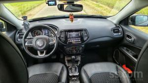 Black Jeep Compass 2021 in Kaunas, with an engine capacity of 1.40 L and mileage of 93 thousand km for 16500 €, photo 7 on AUTOMOTO.COM.LV