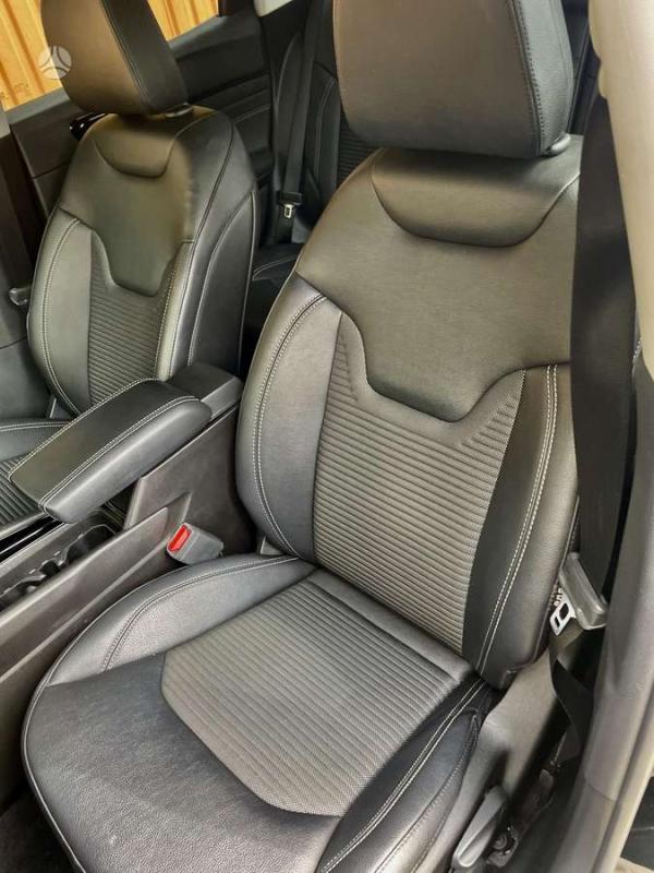 Melns Jeep Compass 2021 Kauņa, ar dzinēja tilpumu 1.33 L un nobraukumu 105 tūkst. km par 14999 €, foto 7 vietnē AUTOMOTO.COM.LV
