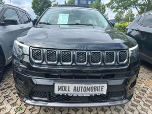Melns Jeep Compass 2022 Kauņa, ar dzinēja tilpumu 1.30 L un nobraukumu 43 tūkst. km par 32597 €, foto 4 vietnē AUTOMOTO.COM.LV