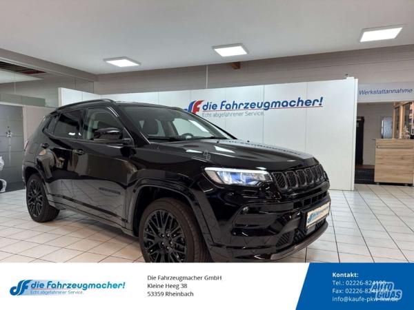 Black Jeep Compass 2022 in Kaunas, with an engine capacity of 1.30 L and mileage of 34 thousand km for 27538 €, photo 1 on AUTOMOTO.COM.LV