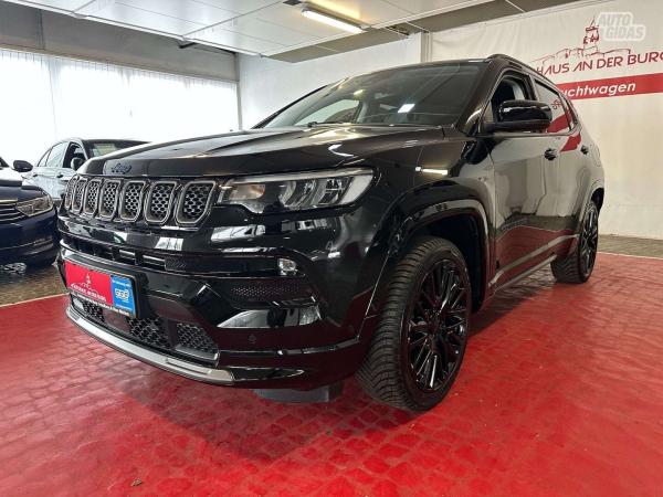 Melns Jeep Compass 2022 Kauņa, ar dzinēja tilpumu 0.00 L un nobraukumu 91 tūkst. km par 23469 €, foto 3 vietnē AUTOMOTO.COM.LV