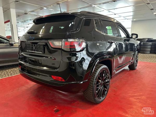 Melns Jeep Compass 2022 Kauņa, ar dzinēja tilpumu 0.00 L un nobraukumu 91 tūkst. km par 23469 €, foto 7 vietnē AUTOMOTO.COM.LV