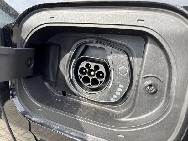 Melns Jeep Compass 2022 Kauņa, ar dzinēja tilpumu 1.33 L un nobraukumu 76 tūkst. km par 19990 €, foto 9 vietnē AUTOMOTO.COM.LV