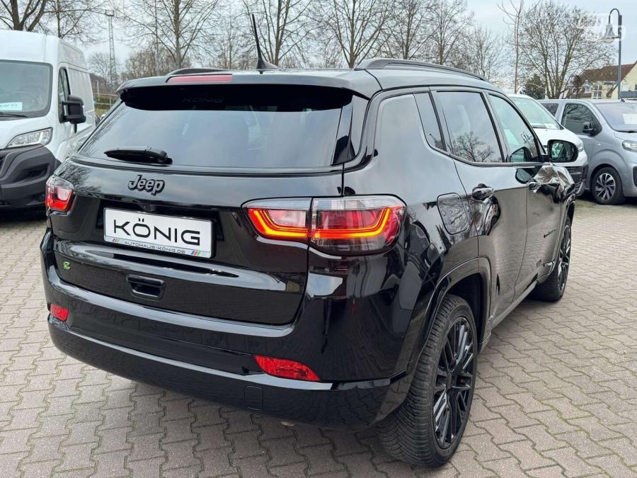 Melns Jeep Compass 2023 Kauņa, ar dzinēja tilpumu 1.50 L un nobraukumu 19 tūkst. km par 28467 €, foto 4 vietnē AUTOMOTO.COM.LV