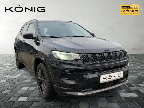 Black Jeep Compass 2023 in Kaunas, with an engine capacity of 0.00 L and mileage of 28 thousand km for 31463 €, photo 2 on AUTOMOTO.COM.LV