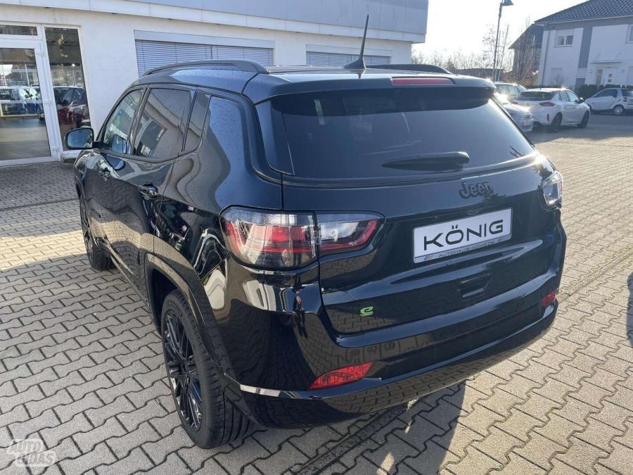 Melns Jeep Compass 2023 Kauņa, ar dzinēja tilpumu 1.50 L un nobraukumu 29 tūkst. km par 31669 €, foto 4 vietnē AUTOMOTO.COM.LV